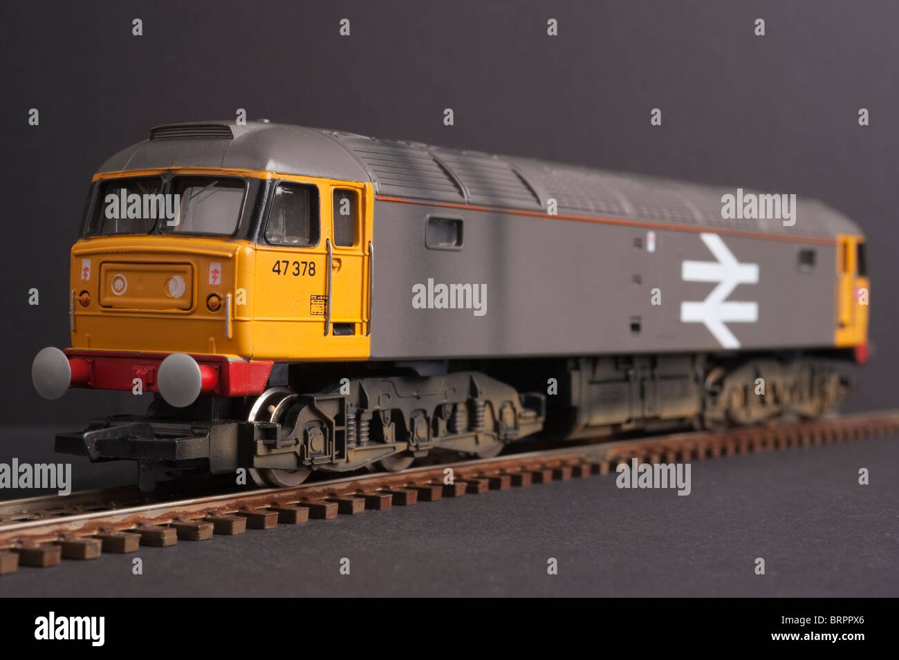 Class 47 Diesel Locomotive, BR Railfreight Livery, Large, 49% OFF