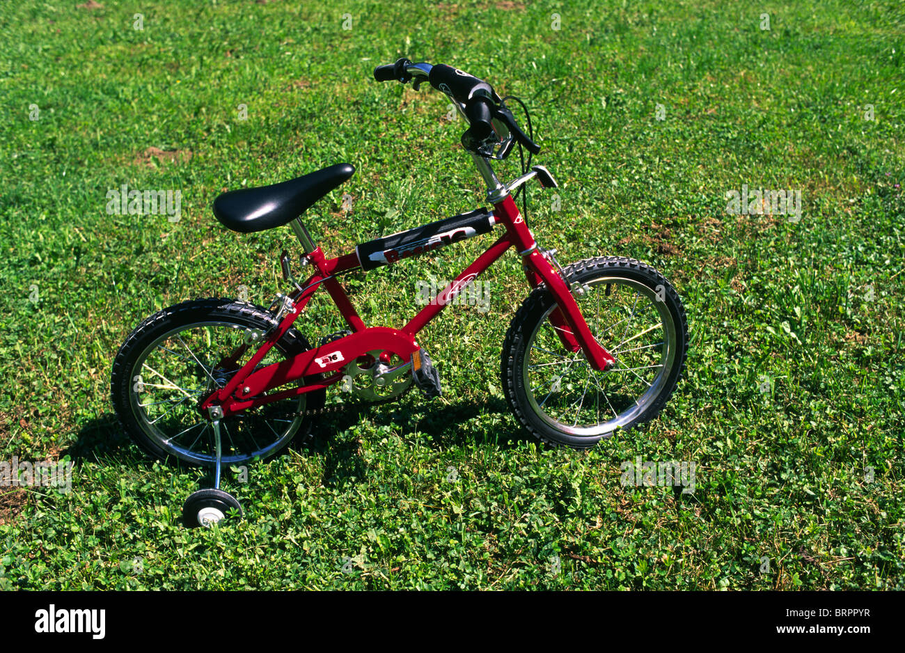 Red children bicycle Stock Photo - Alamy
