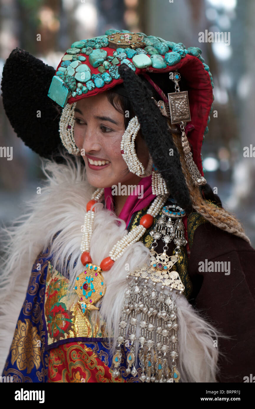 Ladakh traditional clothes hi-res stock photography and images - Alamy
