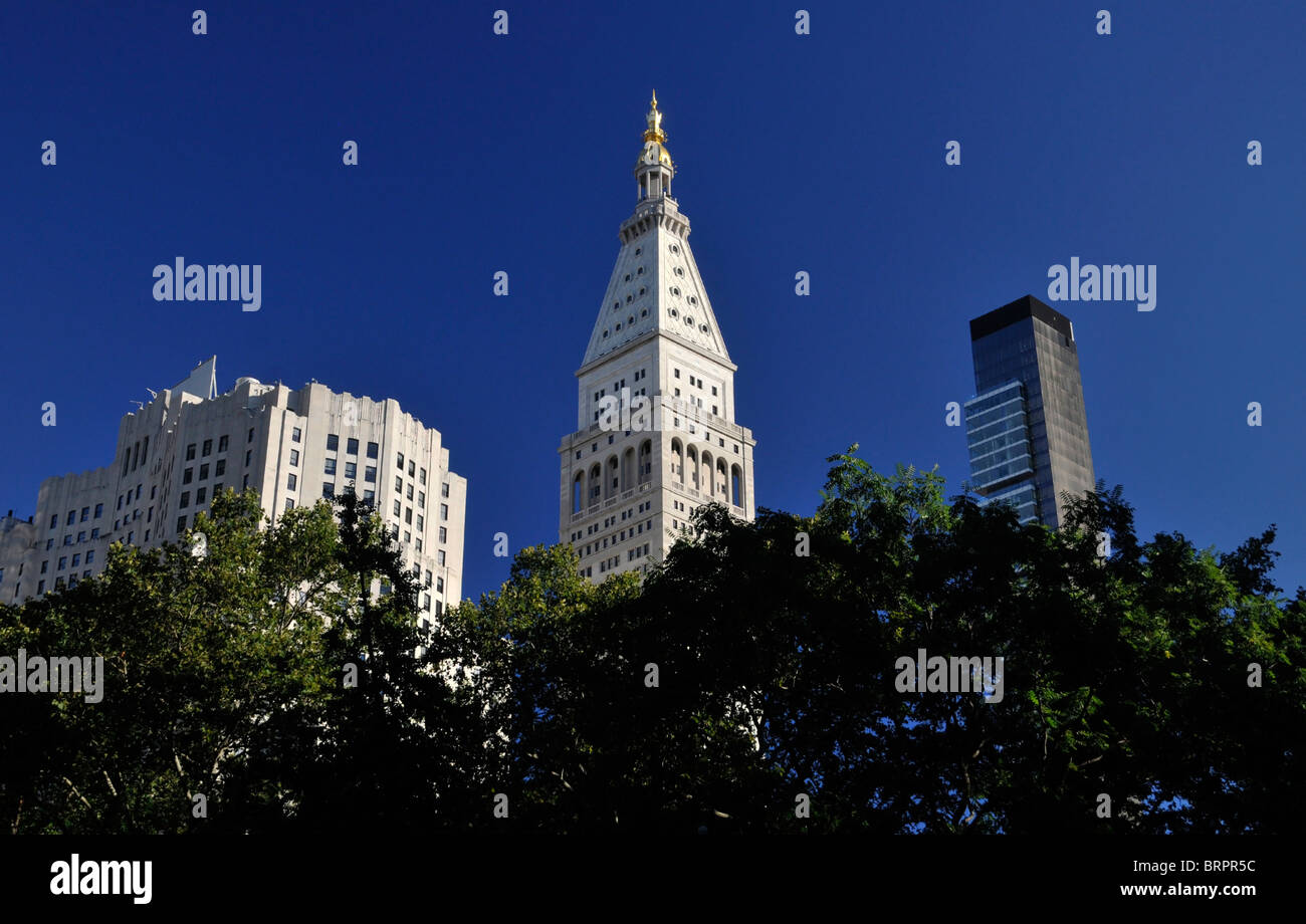 Metlife tower hi-res stock photography and images - Alamy