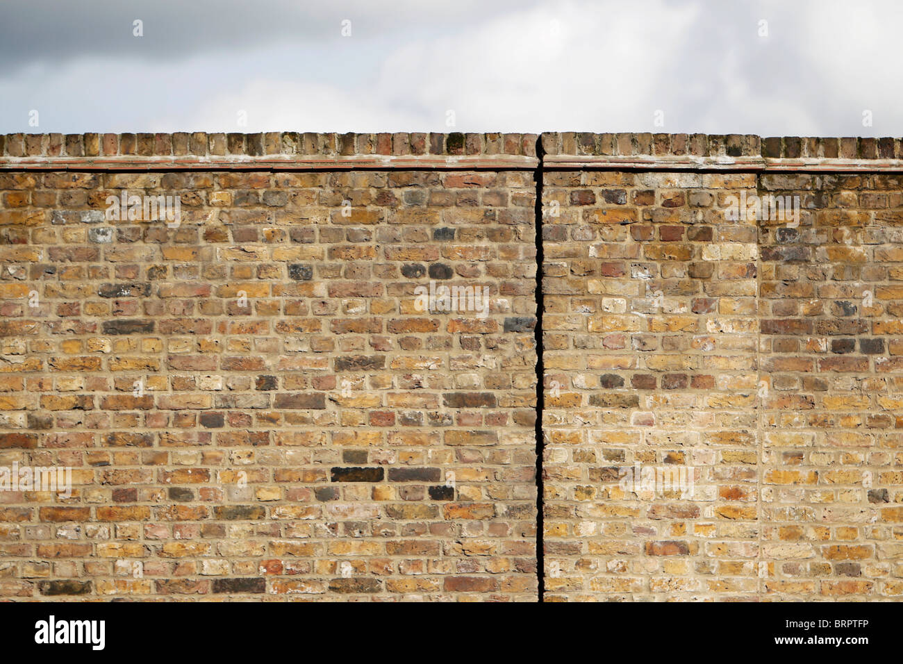 A wall made out of London brick Stock Photo - Alamy