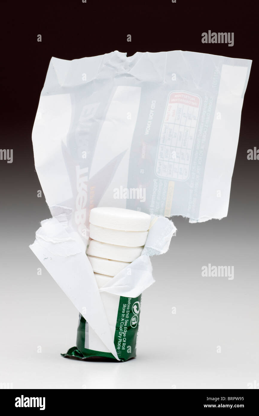 Opened pack open hi-res stock photography and images - Alamy