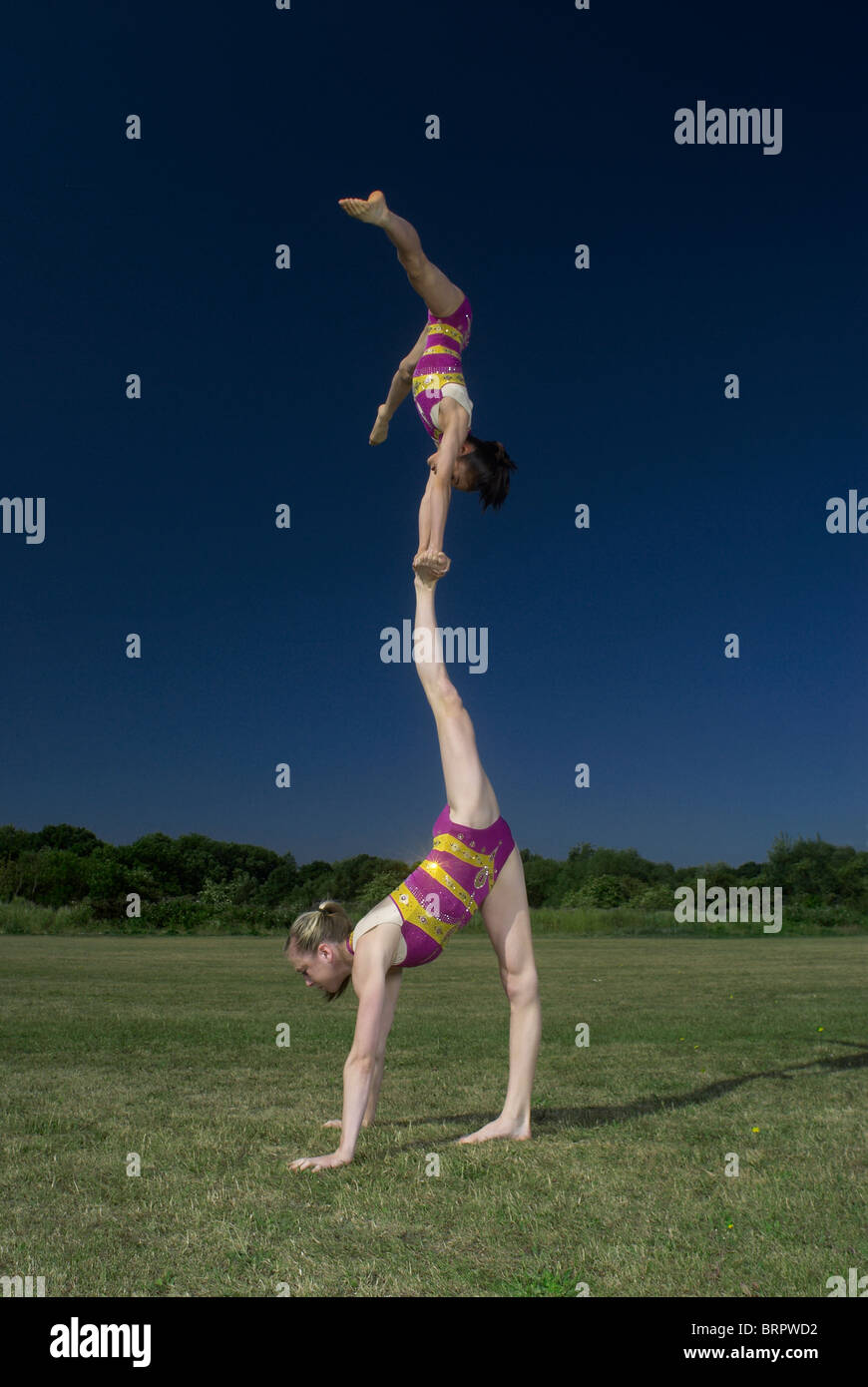 Contortionist child hi-res stock photography and images - Alamy