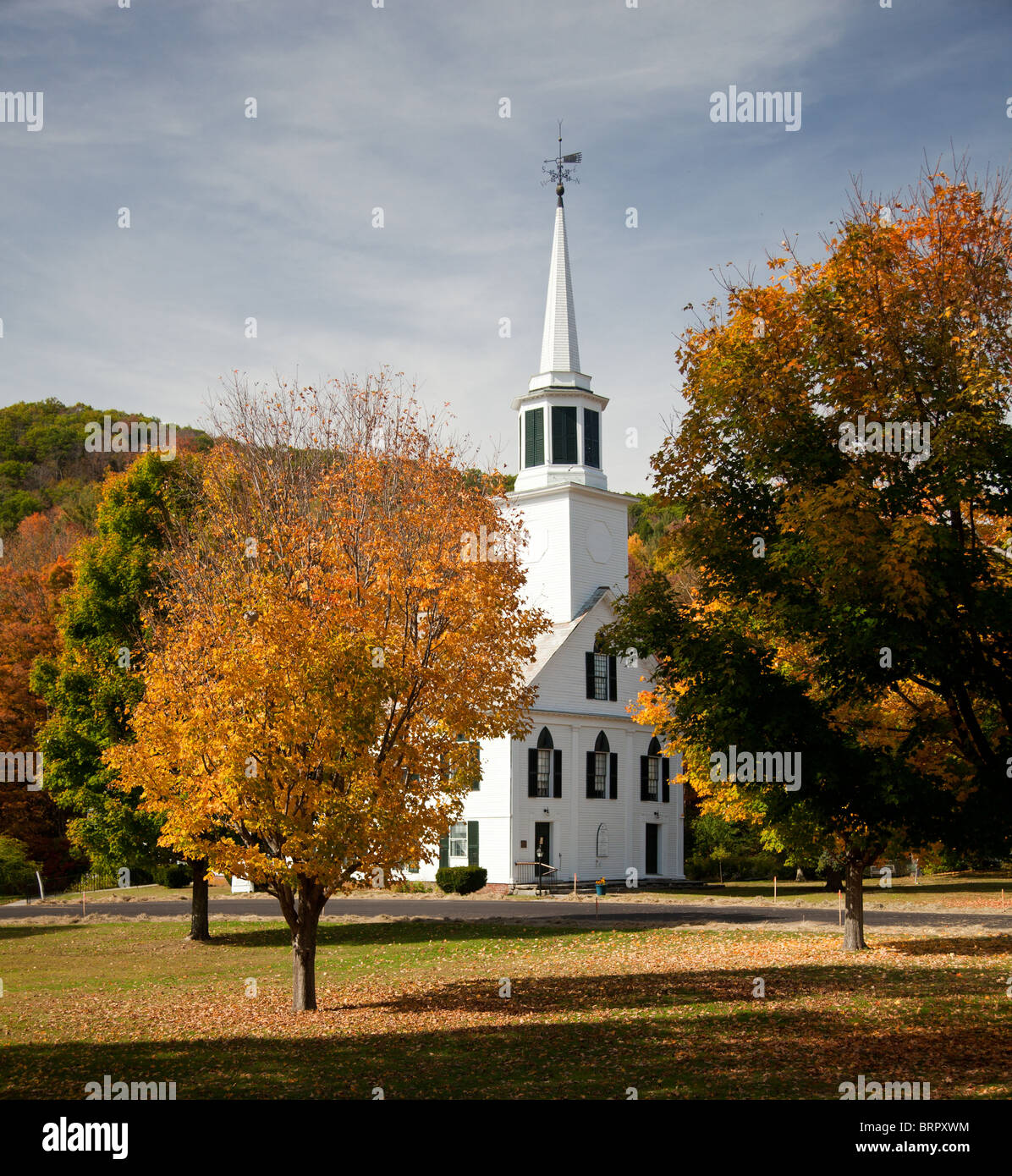 Fall foliage vermont white church hi-res stock photography and images ...