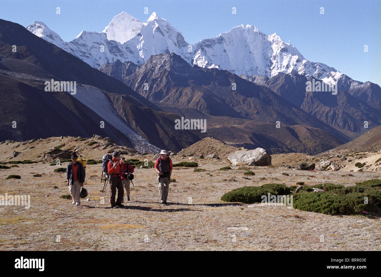 Sherpa guides hi-res stock photography and images - Alamy