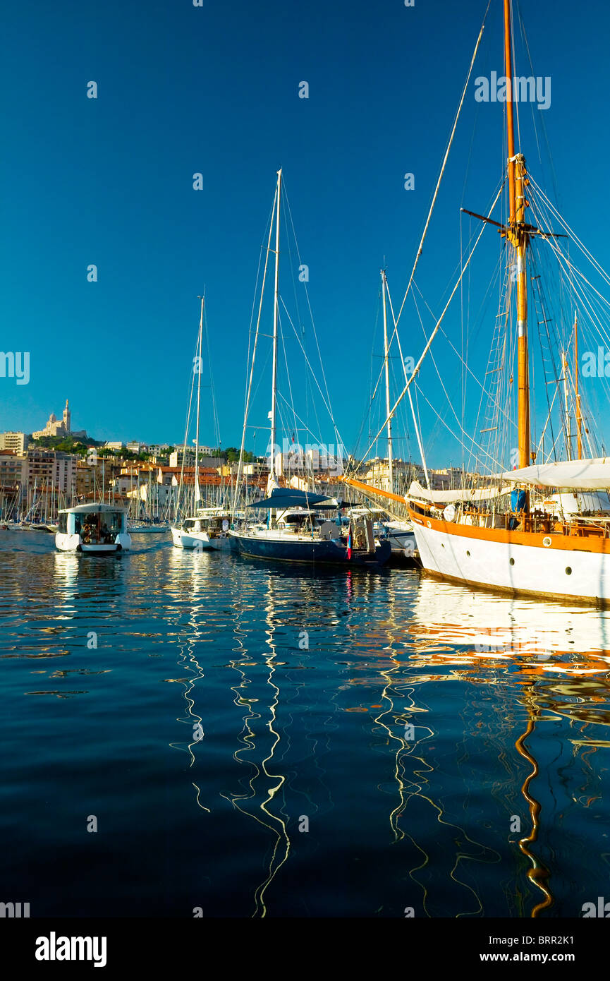 Destination du ferry hi-res stock photography and images - Alamy