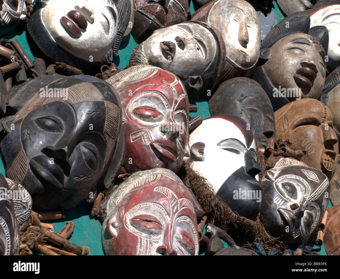 African masks hi-res stock photography and images - Alamy
