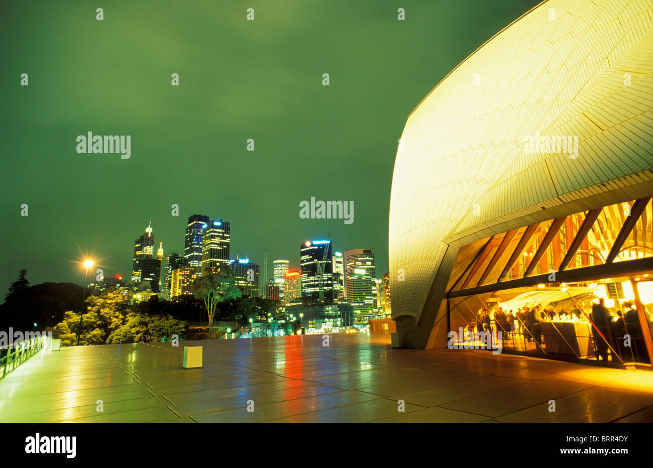 Sydney Opera House lit up at night Stock Photo - Alamy