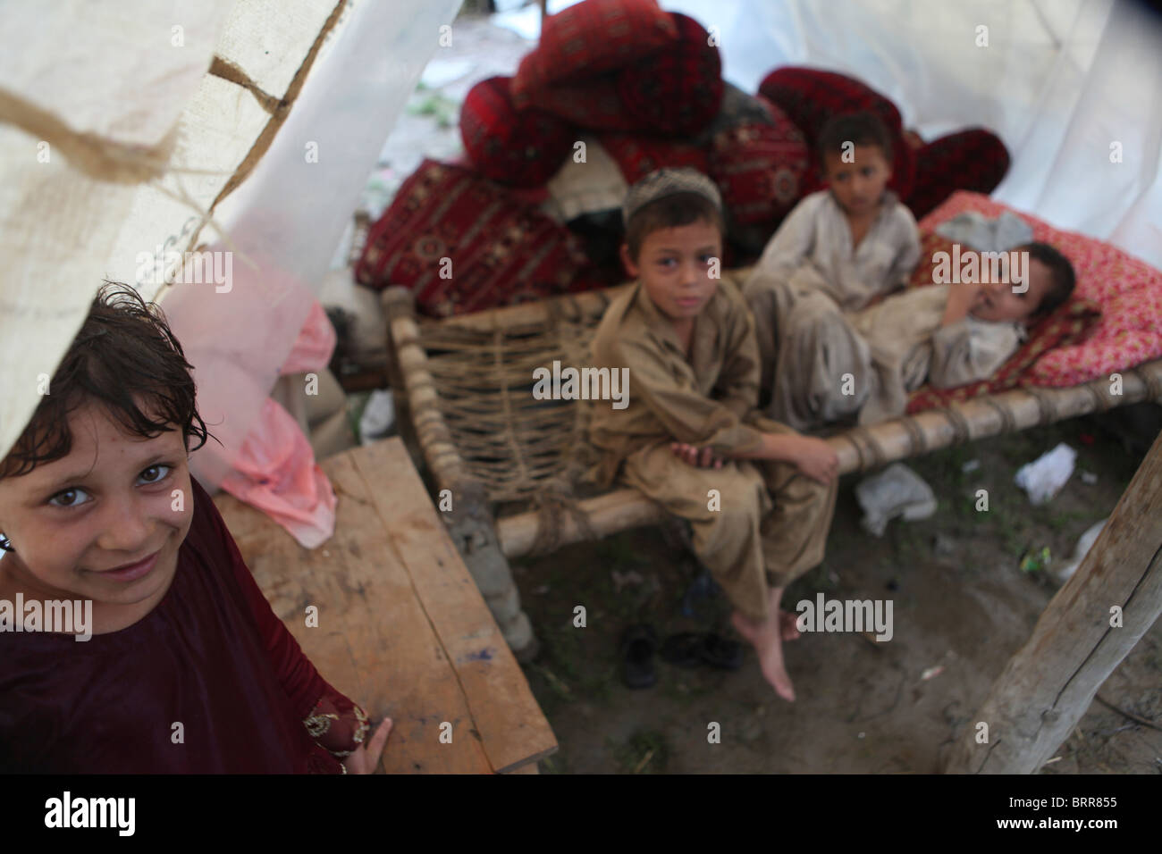 Victims of severe floods in Pakistan (2010 Stock Photo - Alamy