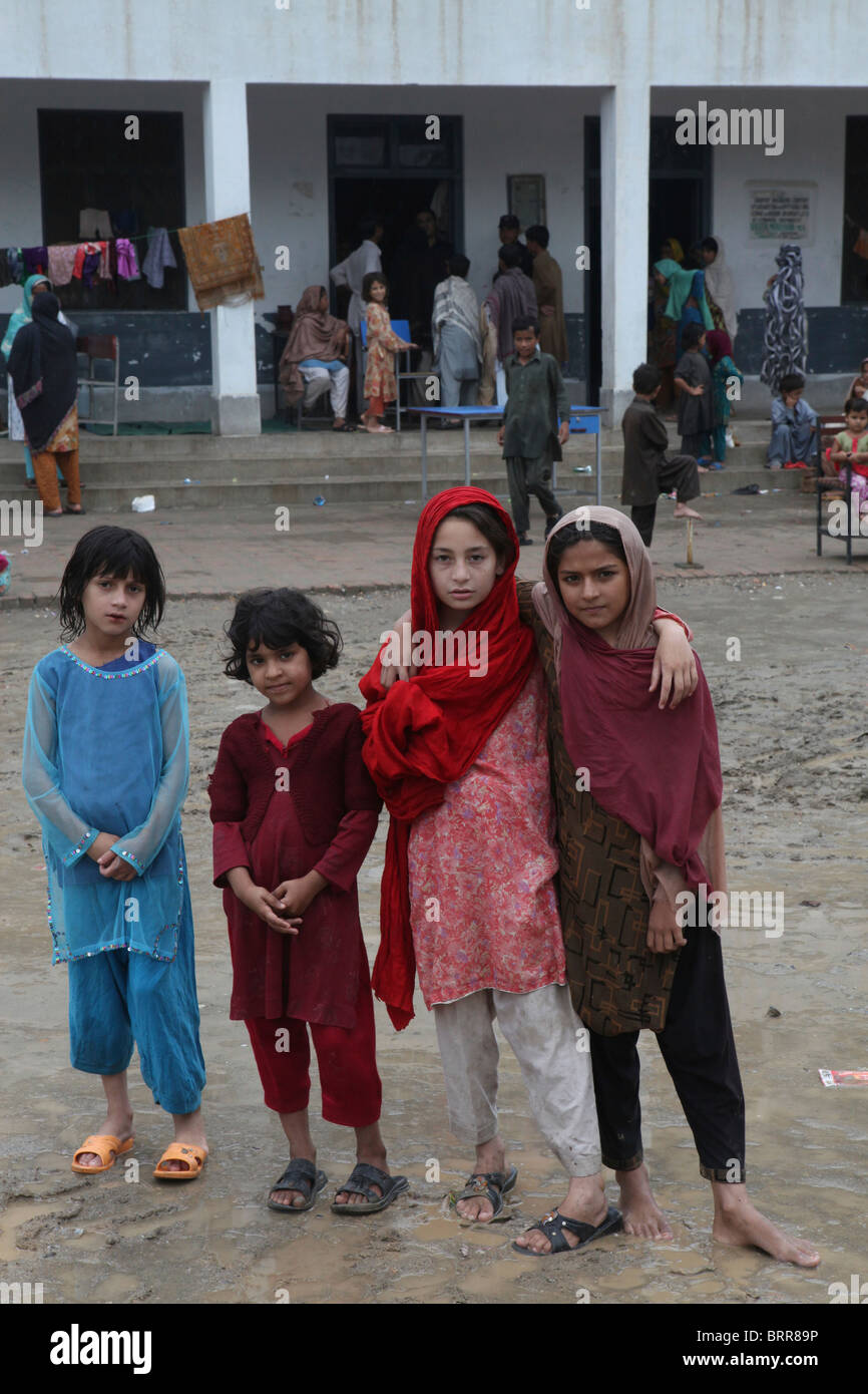 Victims of severe floods in Pakistan (2010 Stock Photo - Alamy