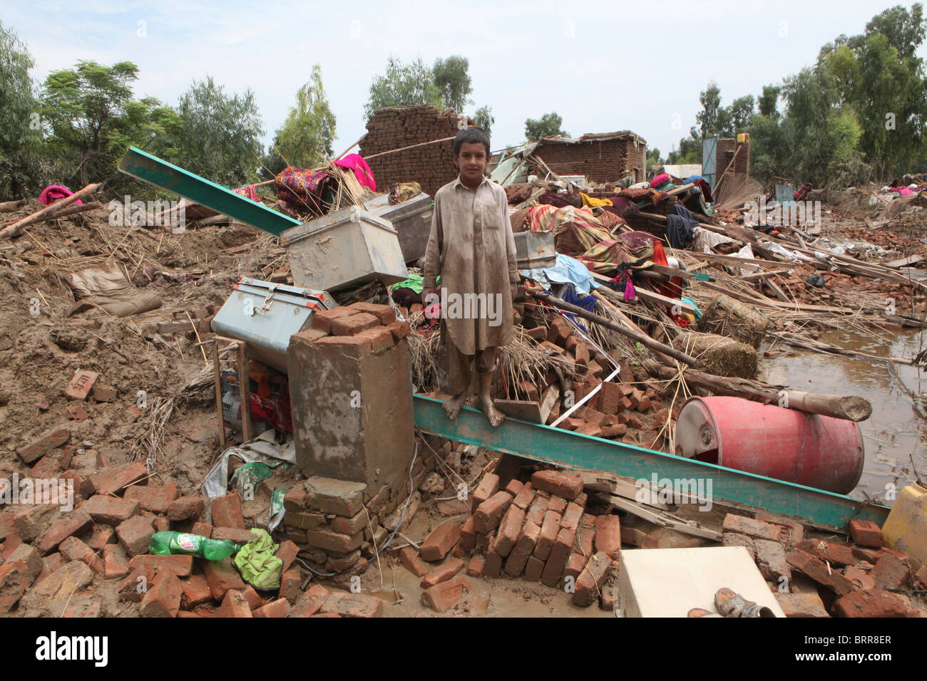 Victims of severe floods in Pakistan (2010 Stock Photo - Alamy