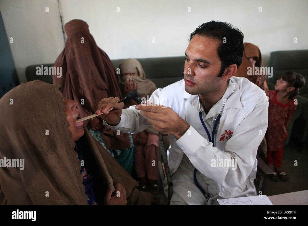Pakistani doctors hi-res stock photography and images - Alamy