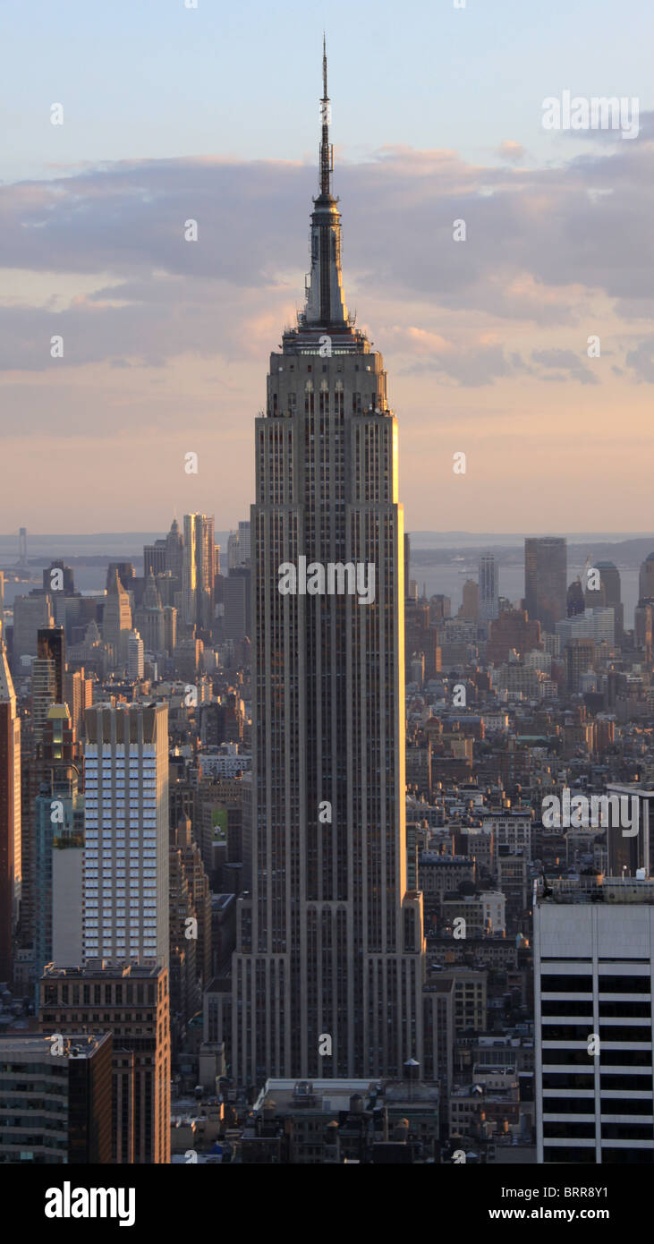 View of the Empire State Building from the Rockefeller Center ...