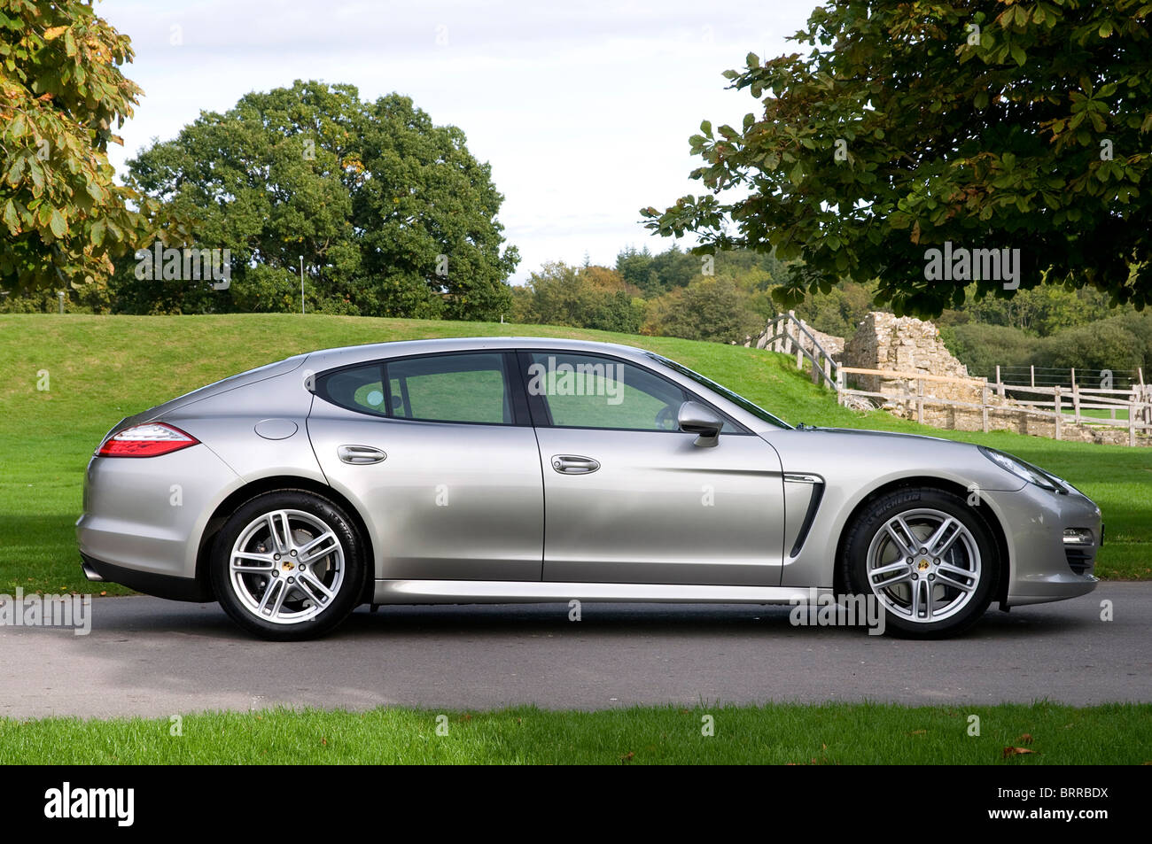 Porsche panamera profile hi-res stock photography and images - Alamy