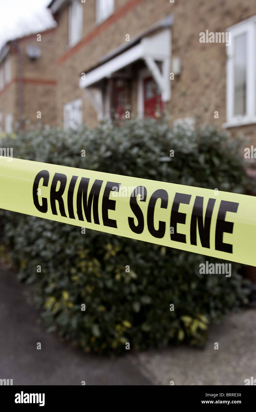 Metropolitan police tape hi-res stock photography and images - Alamy