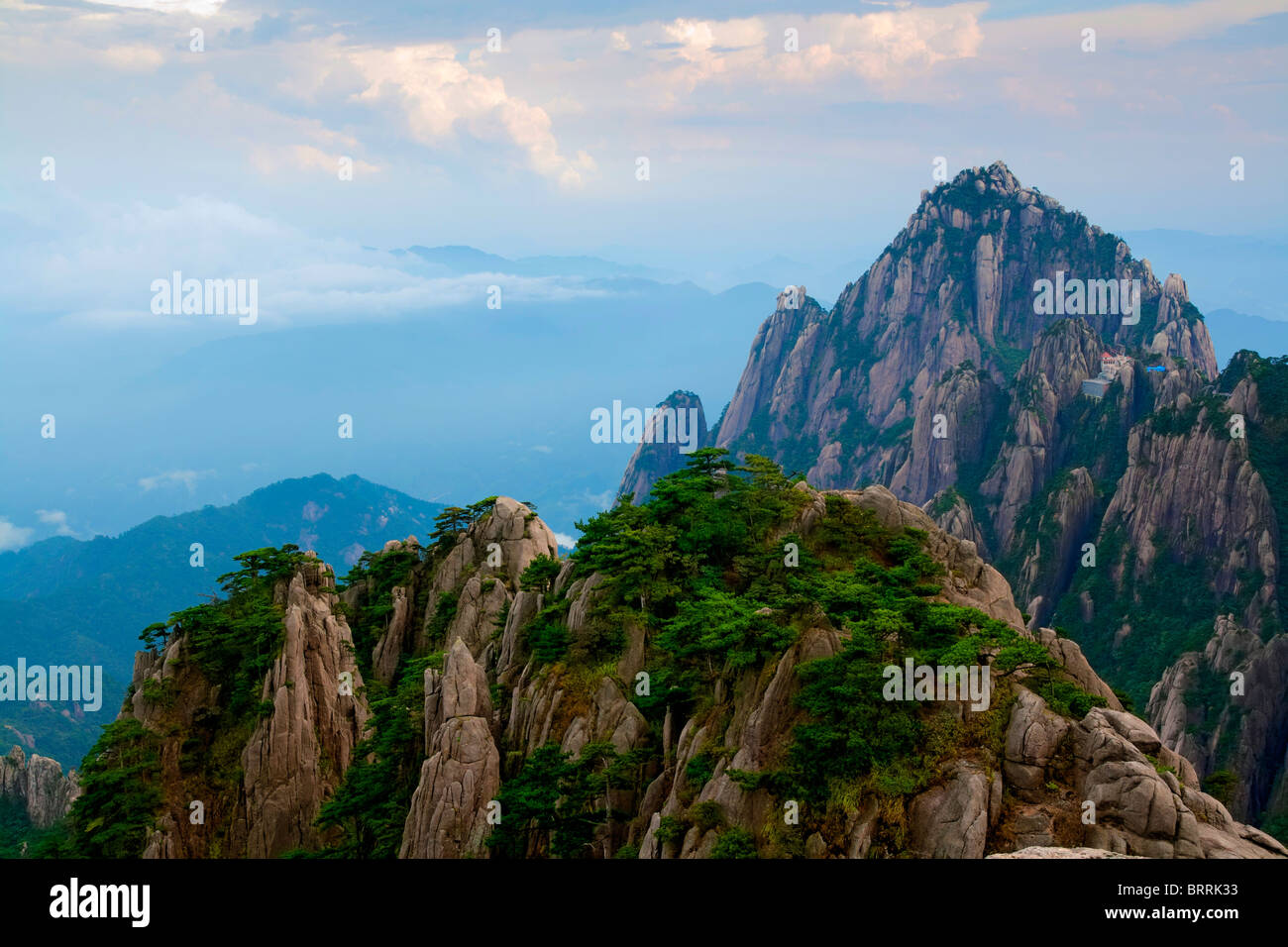 Yellow Mountain China Stock Photo - Alamy