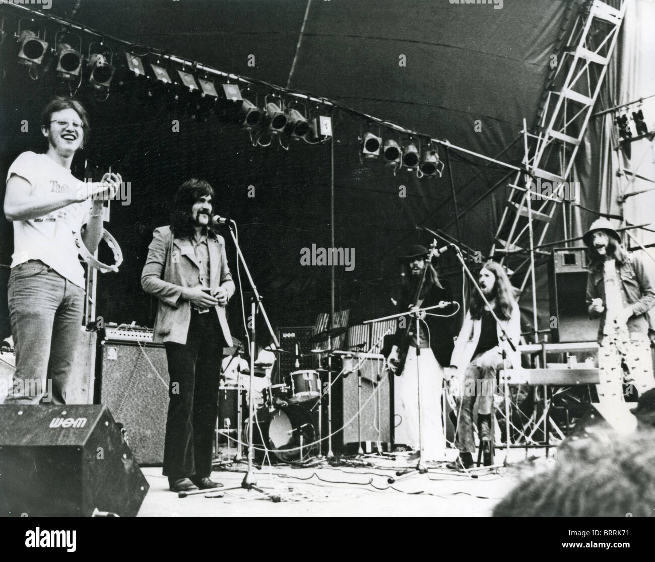 Rock band 1970s hi-res stock photography and images - Alamy