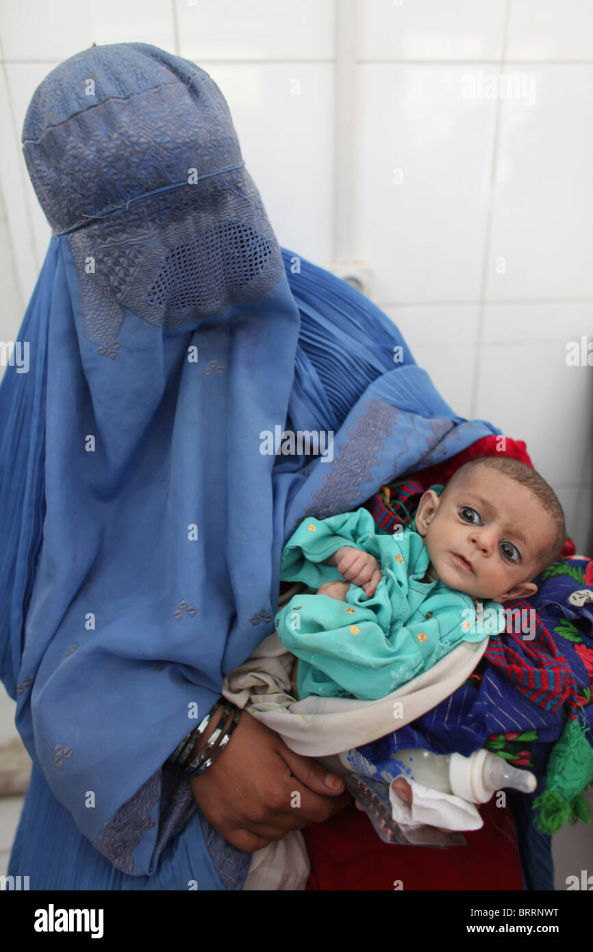pediatric ward of an Afghan hospital Stock Photo - Alamy