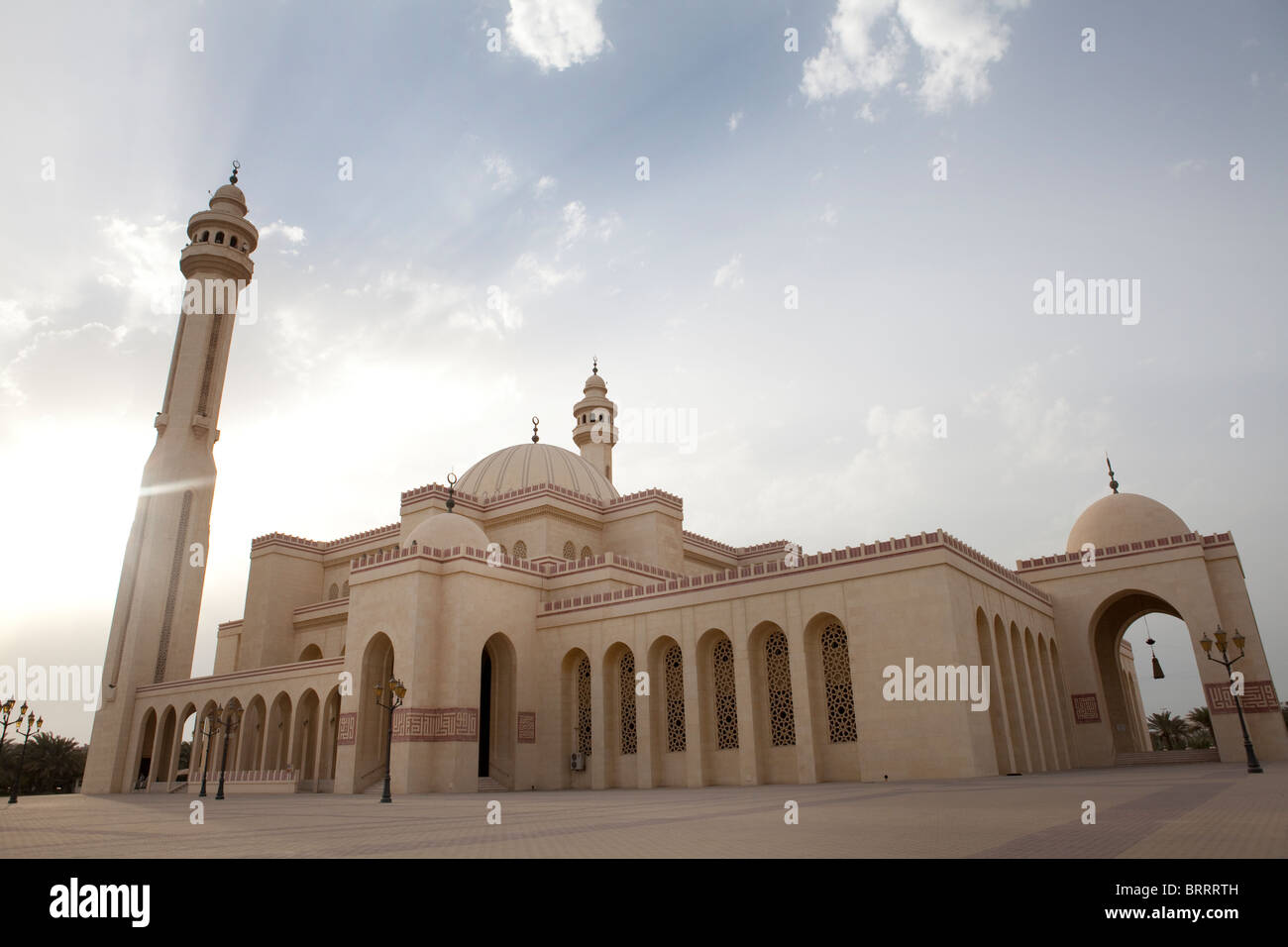 Al Fateh Mosque in Bahrain Stock Photo - Alamy