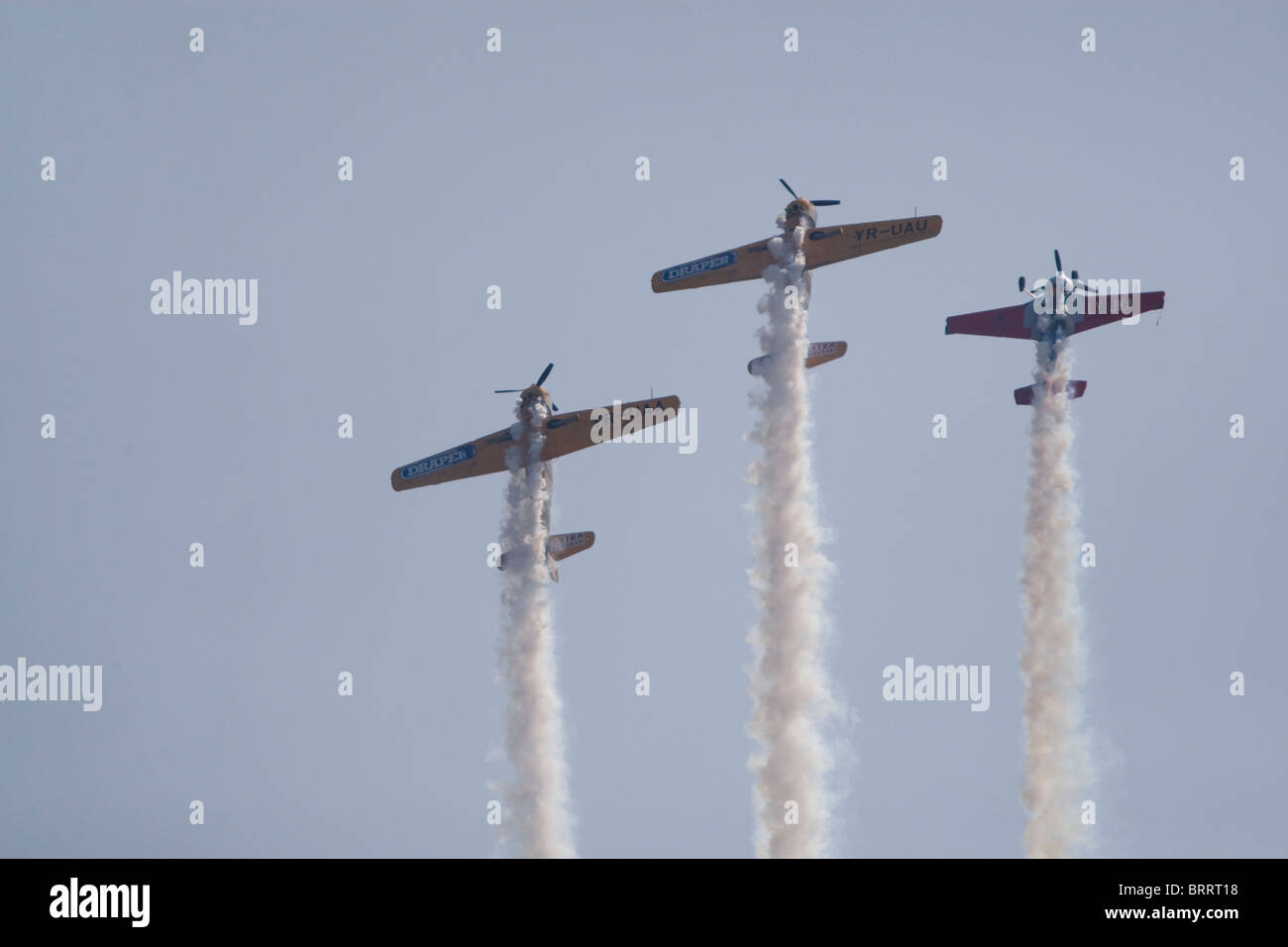 Airshow Airplane Aircraft Sky Blue "Acrobatic Activity" Flying Flight ...