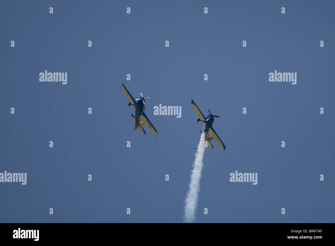 Airshow Airplane Aircraft Sky Blue "Acrobatic Activity" Flying Flight ...