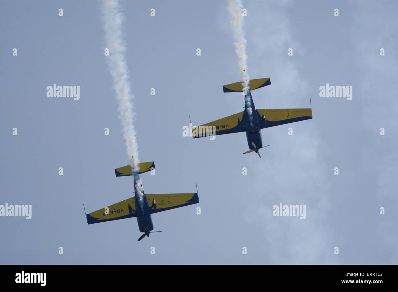 Airshow Airplane Aircraft Sky Blue "Acrobatic Activity" Flying Flight ...