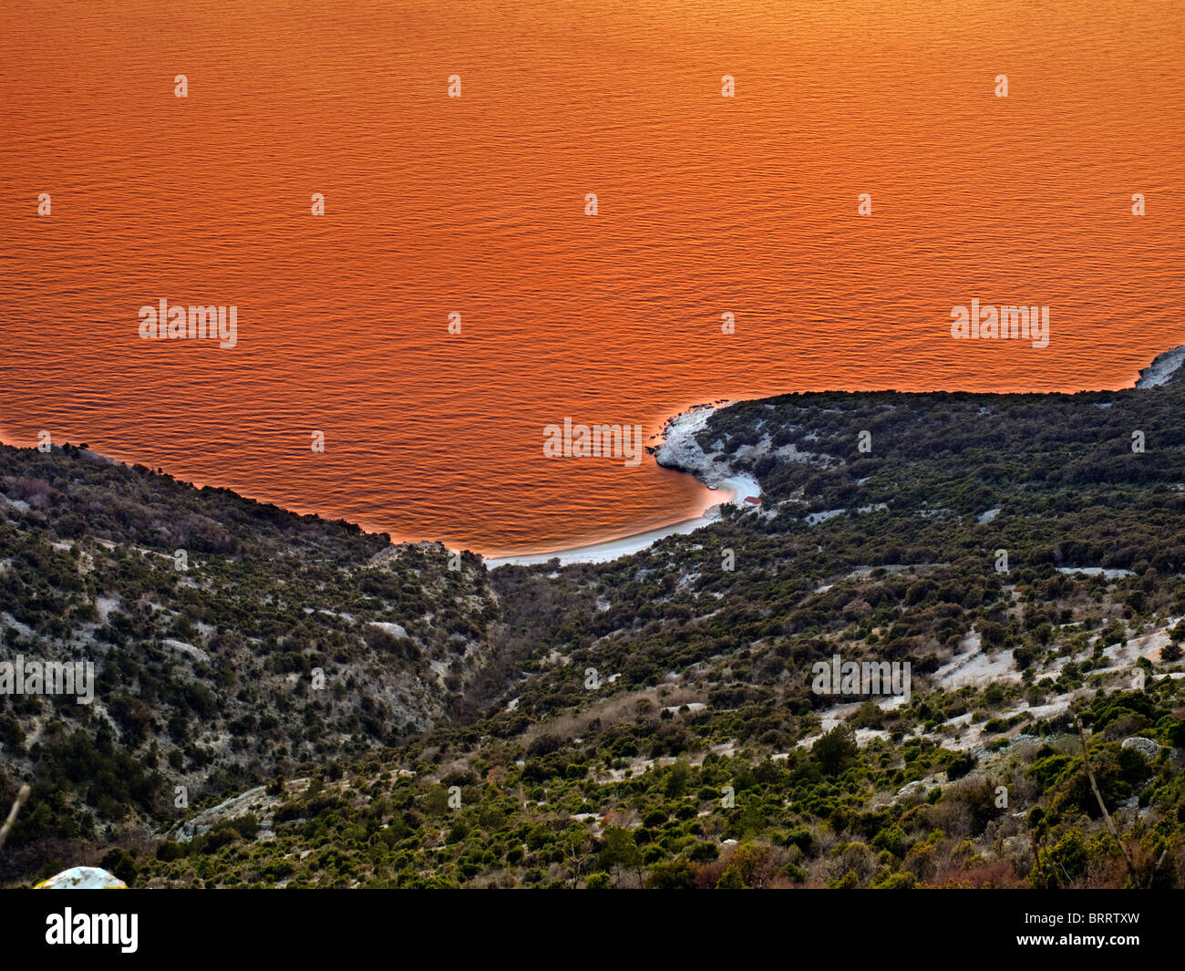 Sunset on ocean colored hi-res stock photography and images - Alamy