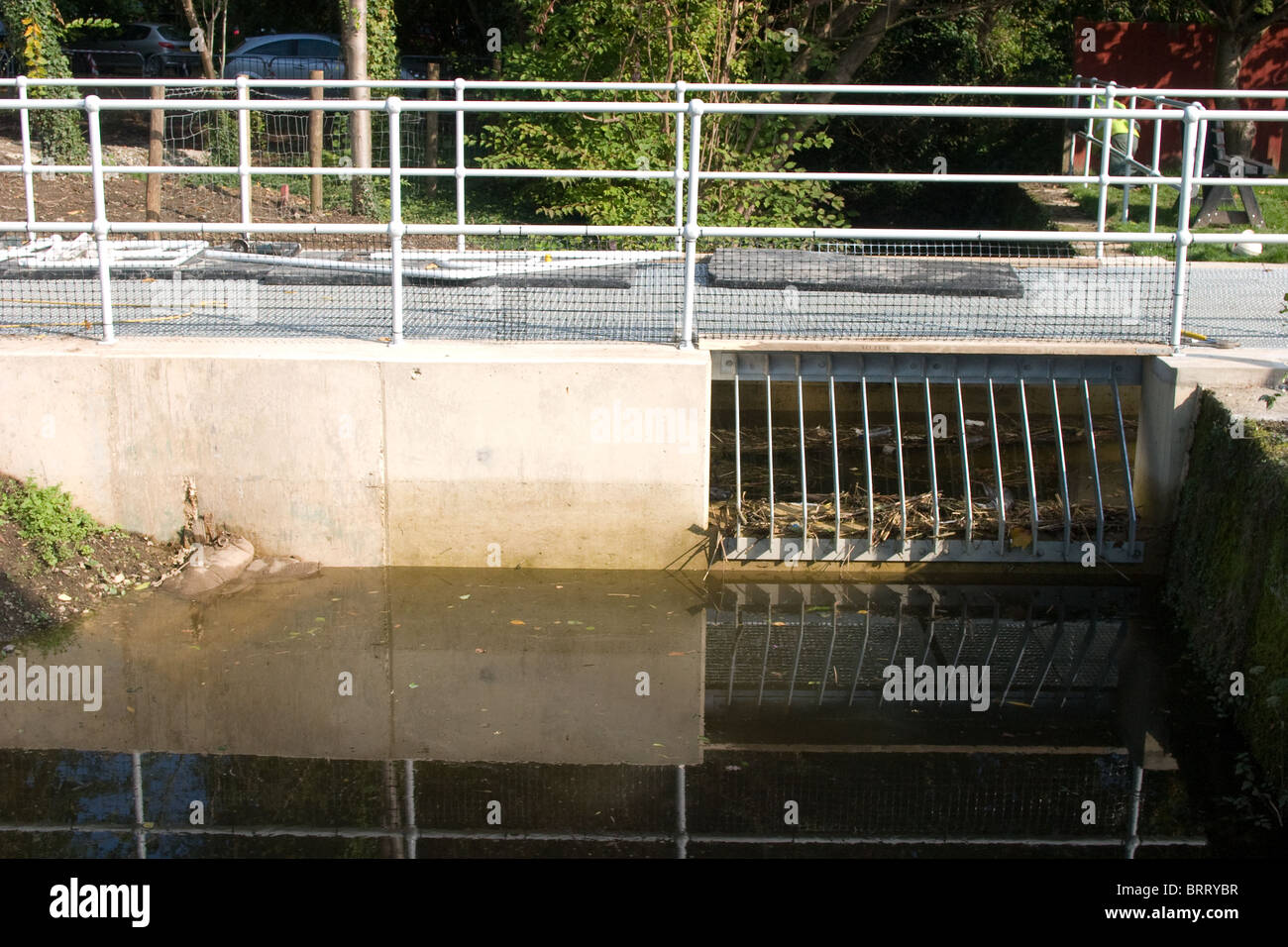 Enclosed passage hi-res stock photography and images - Alamy