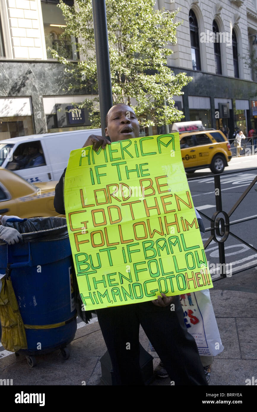 Street evangelist preacher hi-res stock photography and images - Alamy