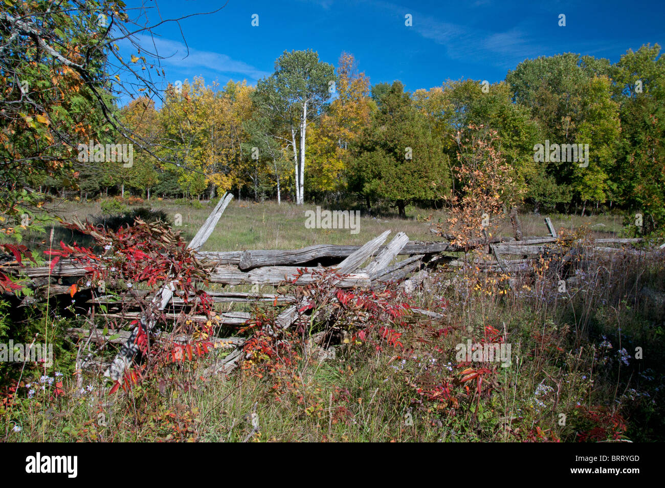 A split-rail fence and farm fields Stock Photo - Alamy