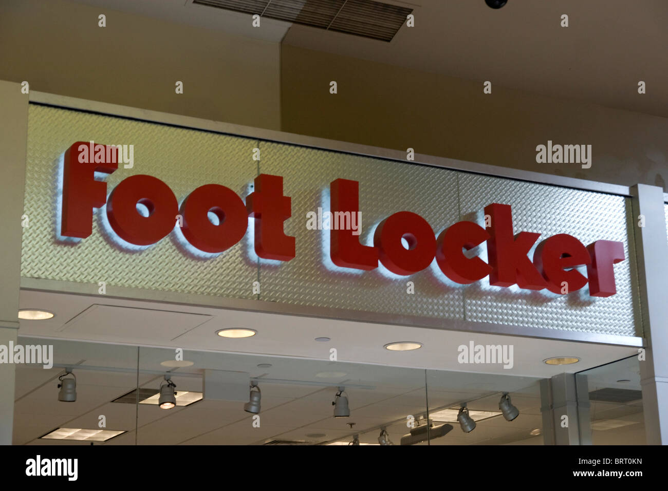 Foot Locker Inc Logo