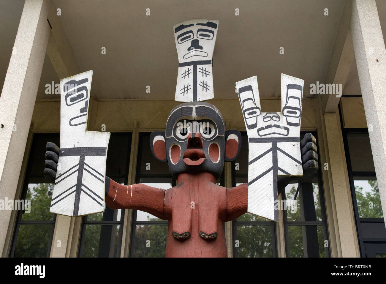 Native American Carving at Burke Museum of Natural History and Culture ...