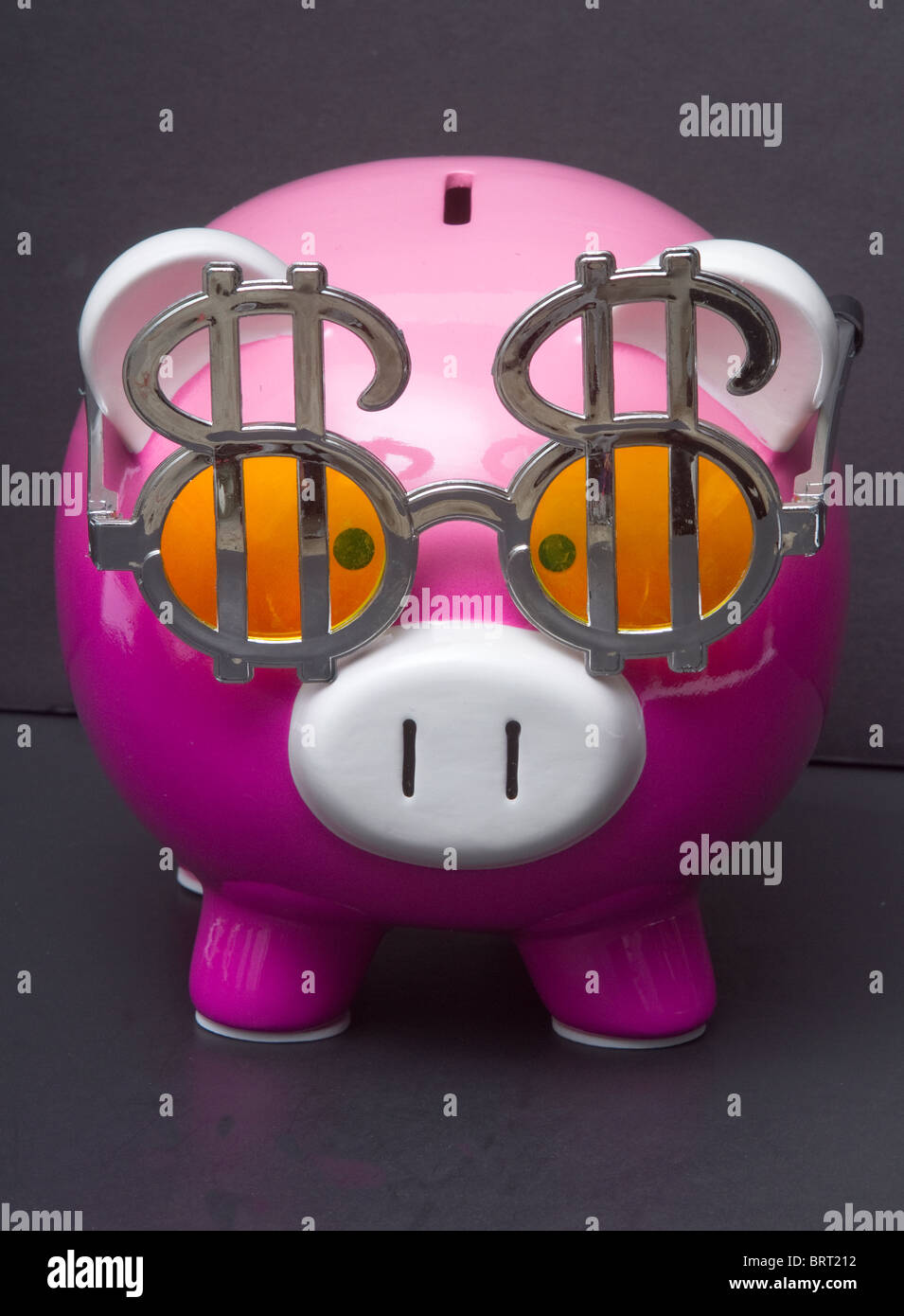 Savings account bank signs hi-res stock photography and images - Alamy