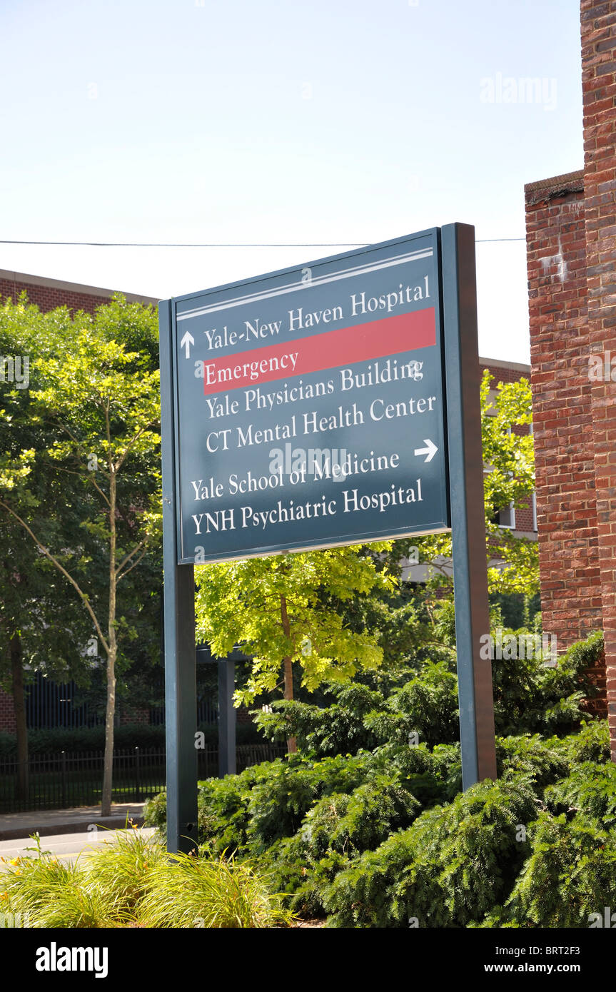Yale university campus hospital sign emergency new haven hi-res stock ...
