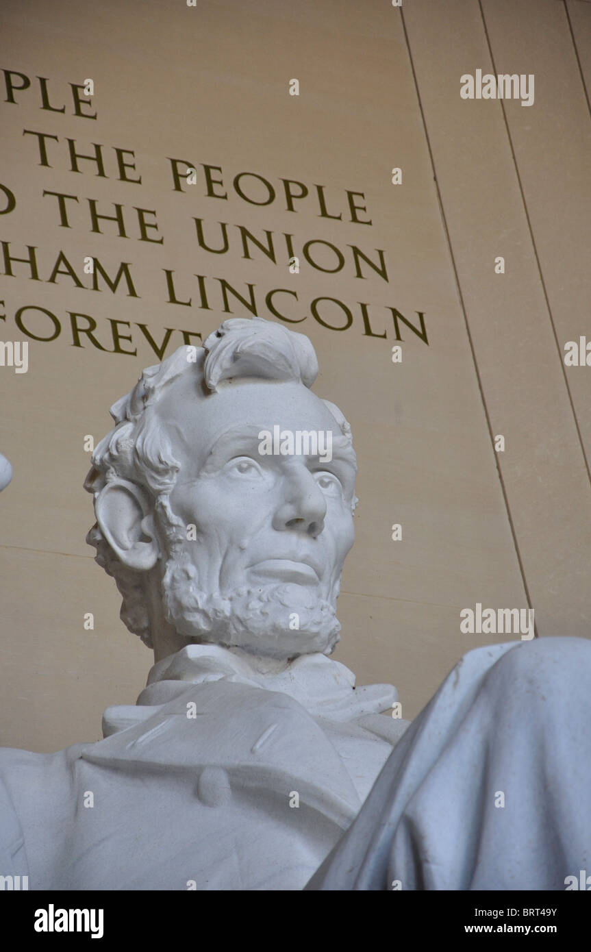 Side view statue abraham lincoln hi-res stock photography and images ...