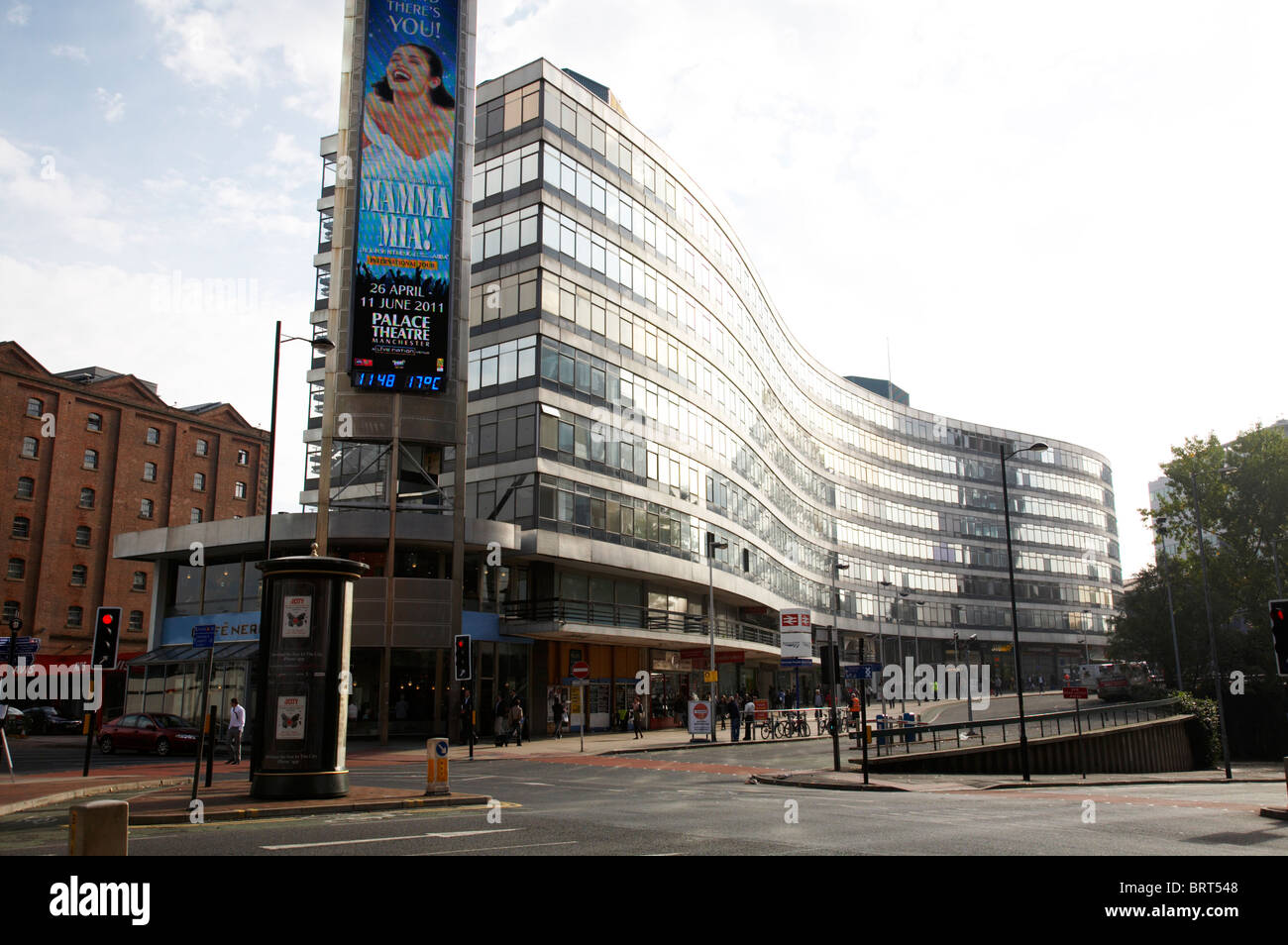 Manchester piccadilly approach hi-res stock photography and images - Alamy