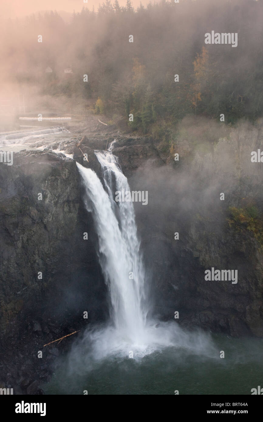 Snoqualmie Falls at sunrise, Snoqualmie, Washington Stock Photo - Alamy