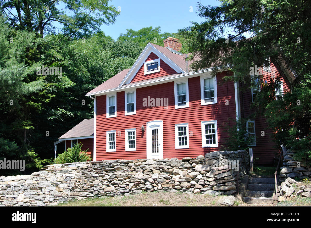New England house, Connecticut, USA Stock Photo - Alamy