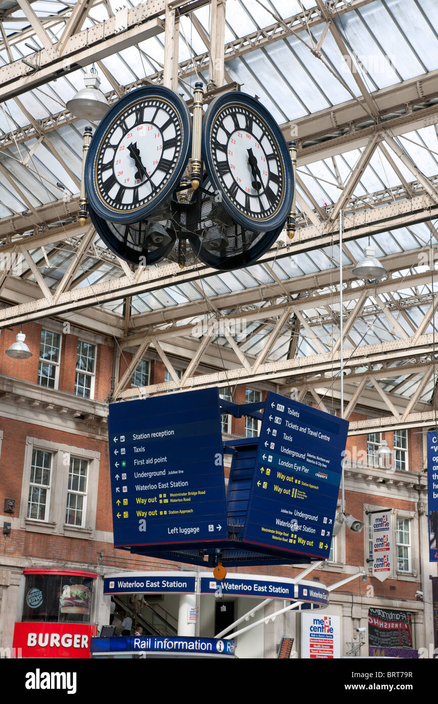 Suspended clock – famous as a meeting place/ landmark – in the ...