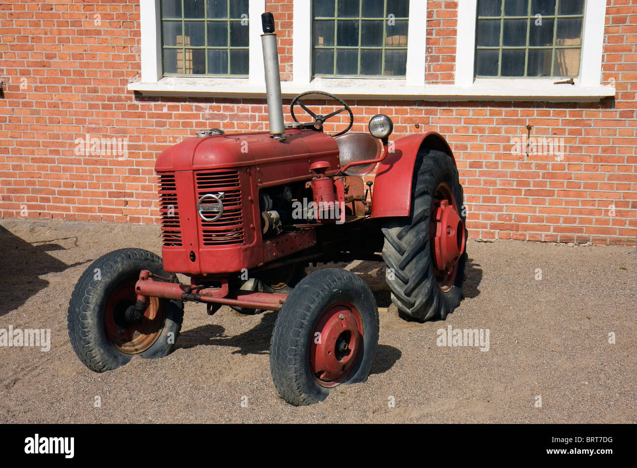 Volvo tractor hi-res stock photography and images - Alamy