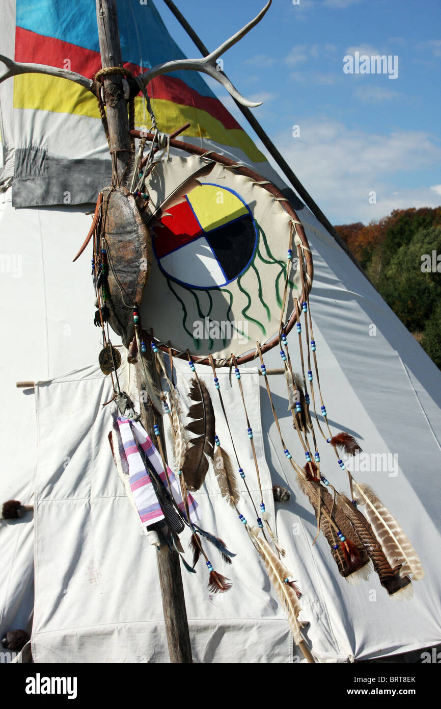 Indian tipi hi-res stock photography and images - Alamy