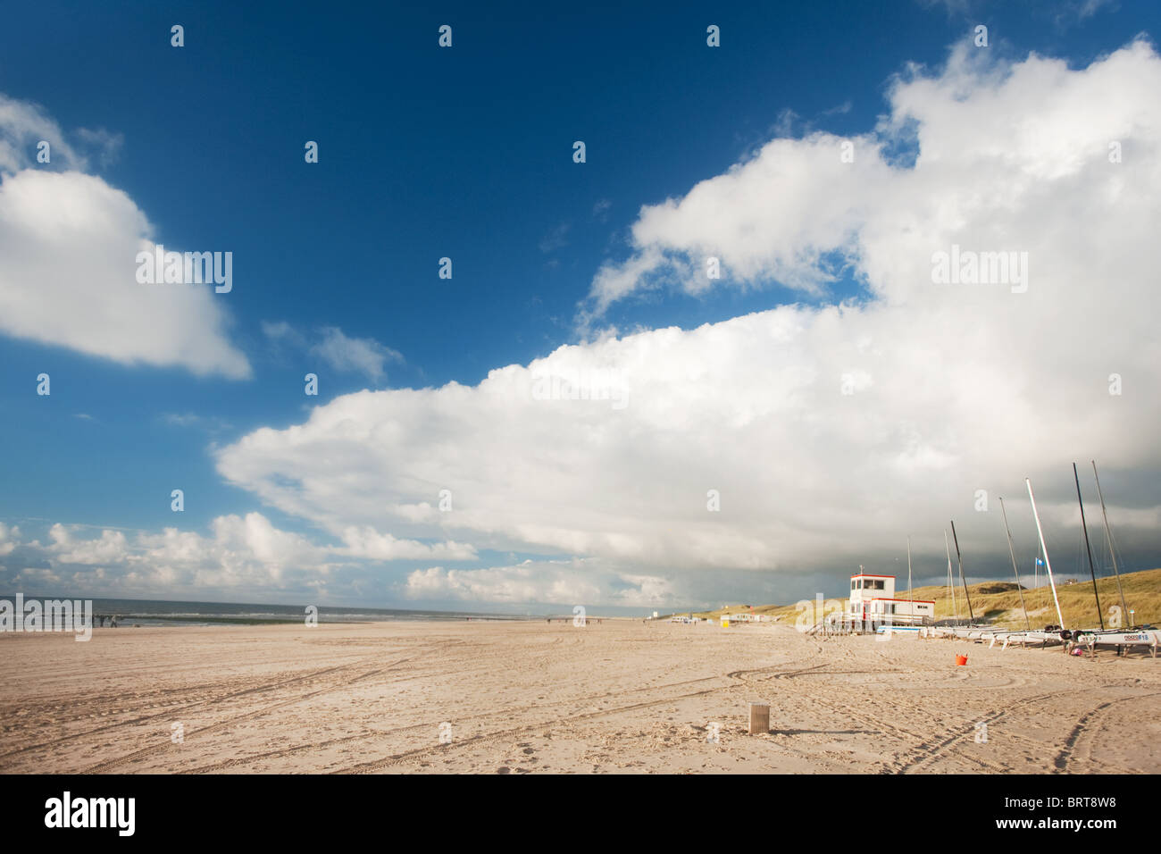 Dutch beach hi-res stock photography and images - Alamy