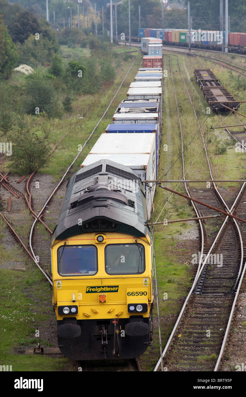 Railway sidings goods yard hi-res stock photography and images - Alamy