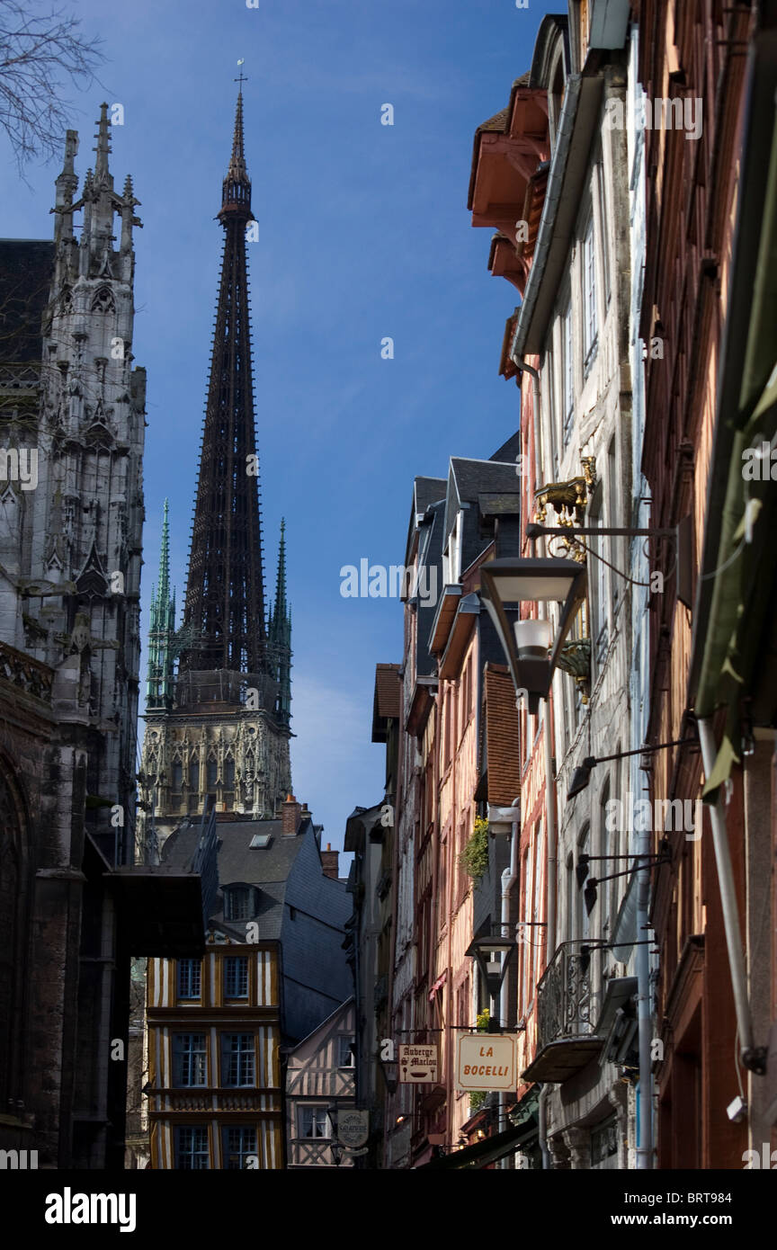 Rouen france skyline hi-res stock photography and images - Alamy