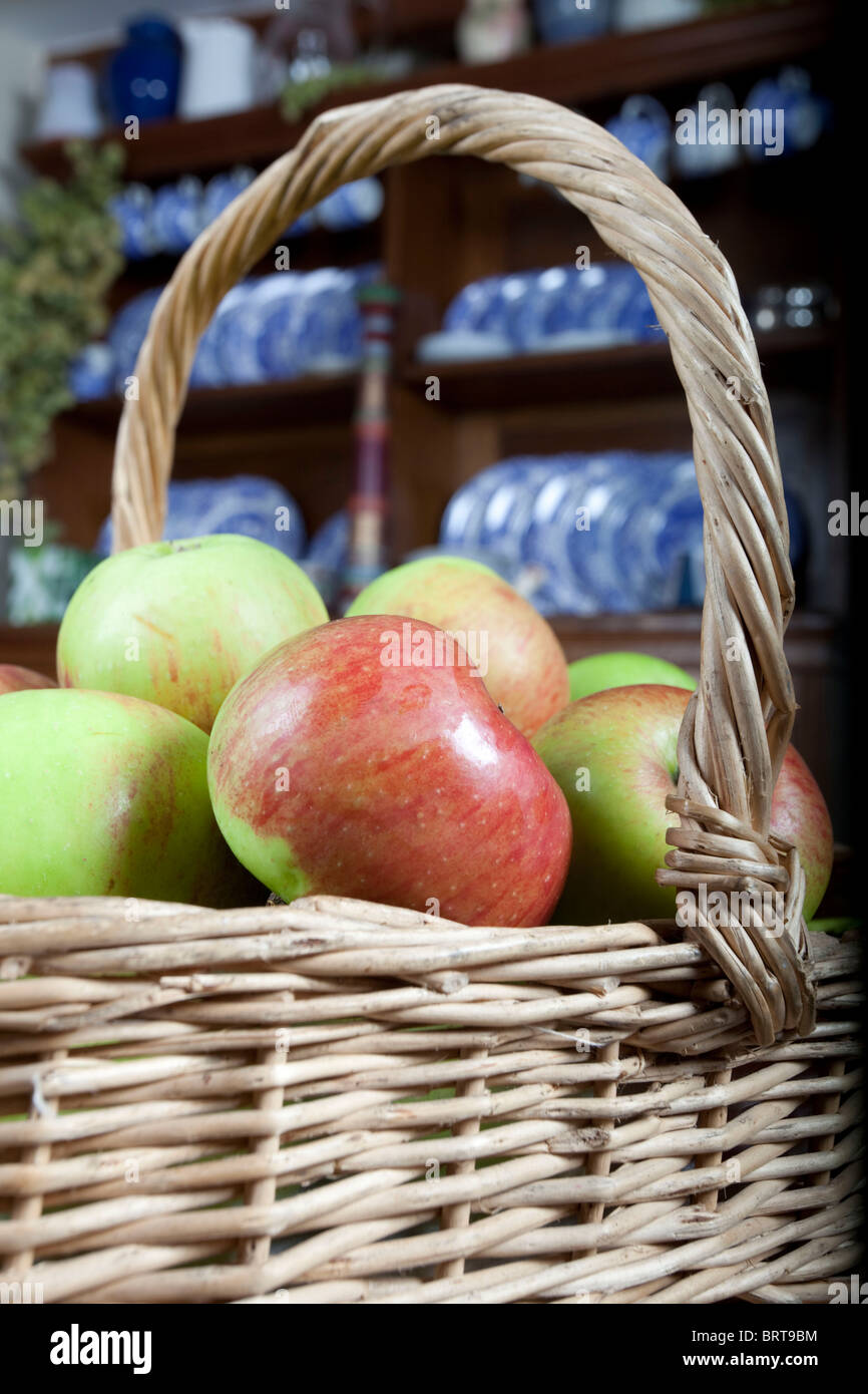 Apple trees china hi-res stock photography and images - Alamy