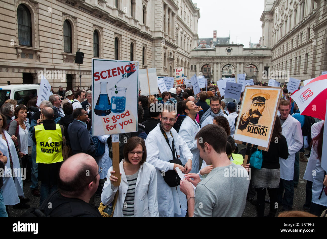 Science signs protest hi-res stock photography and images - Alamy