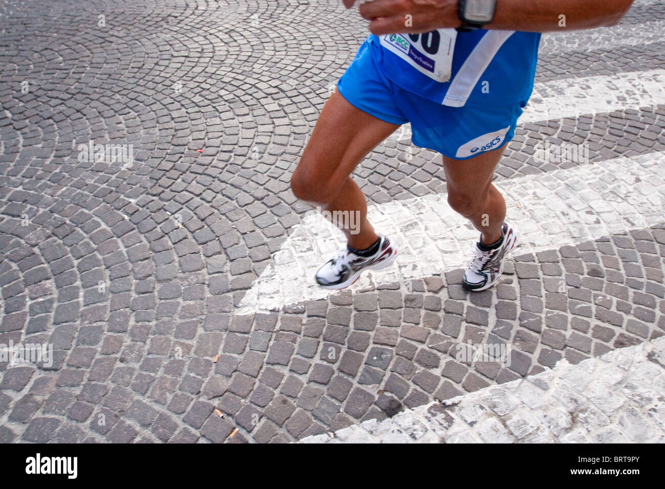 City road race hi-res stock photography and images - Alamy