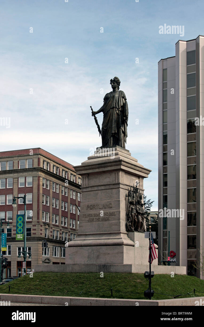 Portland statue hi-res stock photography and images - Alamy