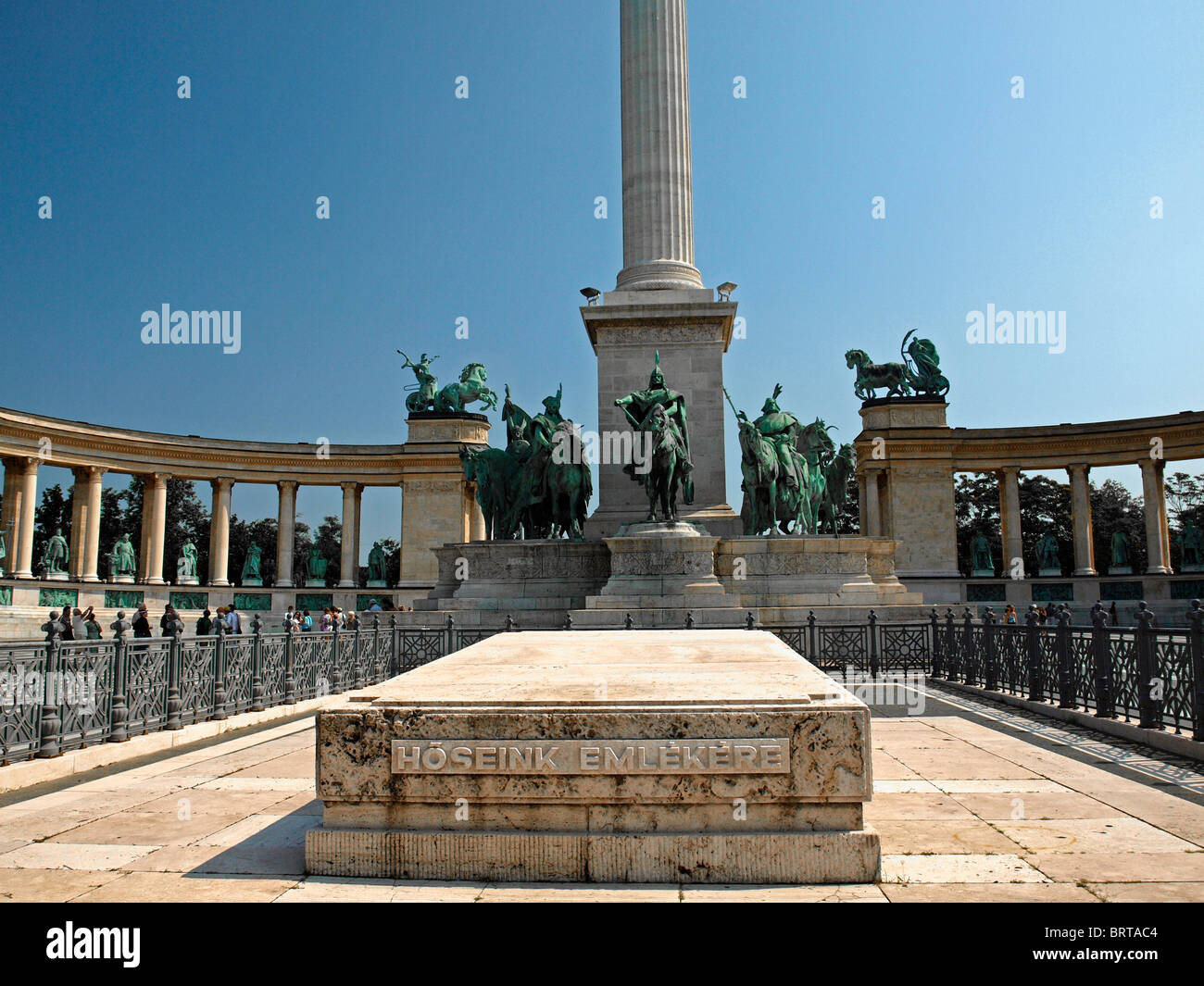 The Memorial to the Fallen Soldiers in Heroes’ Square. Budapest ...