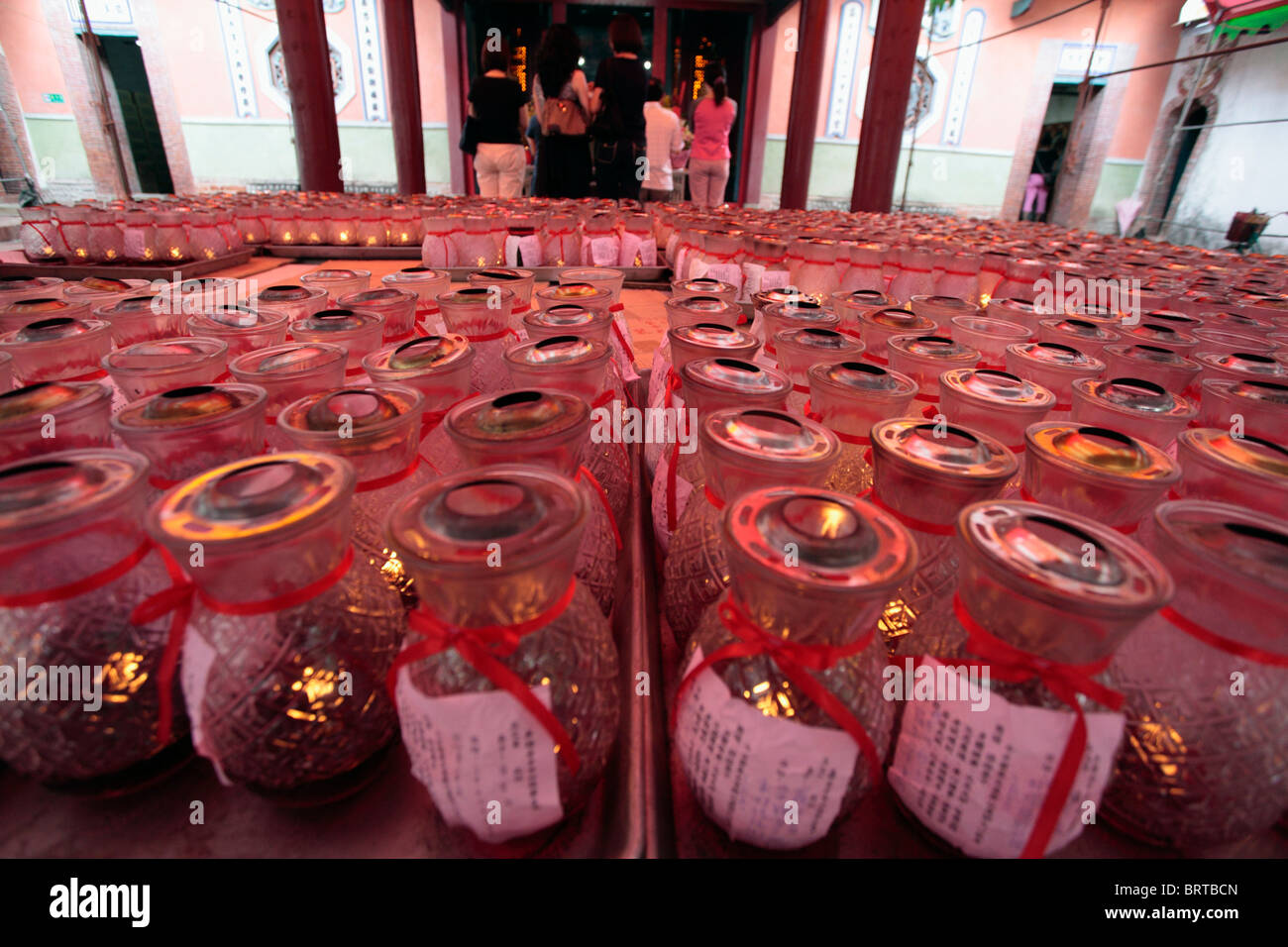 Taiwanese pray in temple for bless of spirit to student examination ...